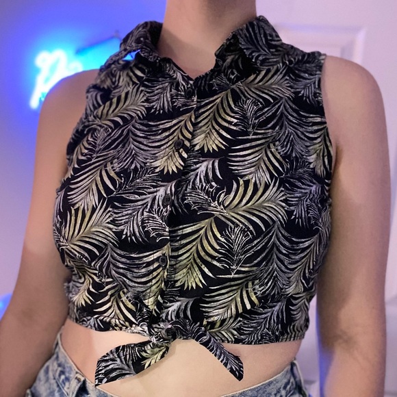 Forever 21 | Tops | Forever 2 Hawaiian Tropical Summer Vacation Button ...